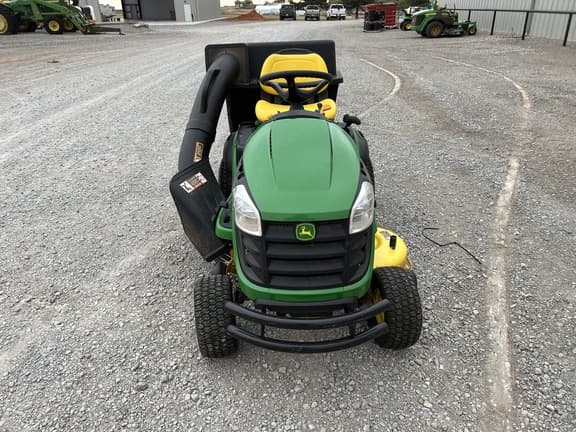 Tractor Zoom - 2020 John Deere S240