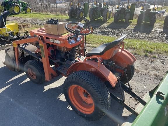 Tractor Zoom - 1980 Kubota B5100