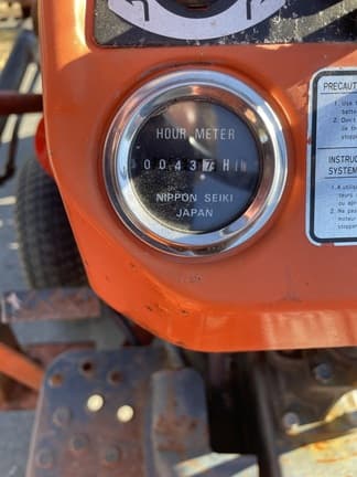 Tractor Zoom - 1980 Kubota B5100