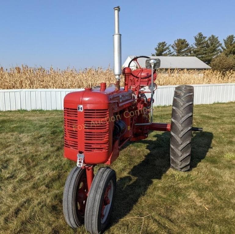 Tractor Zoom - 1948 Farmall C