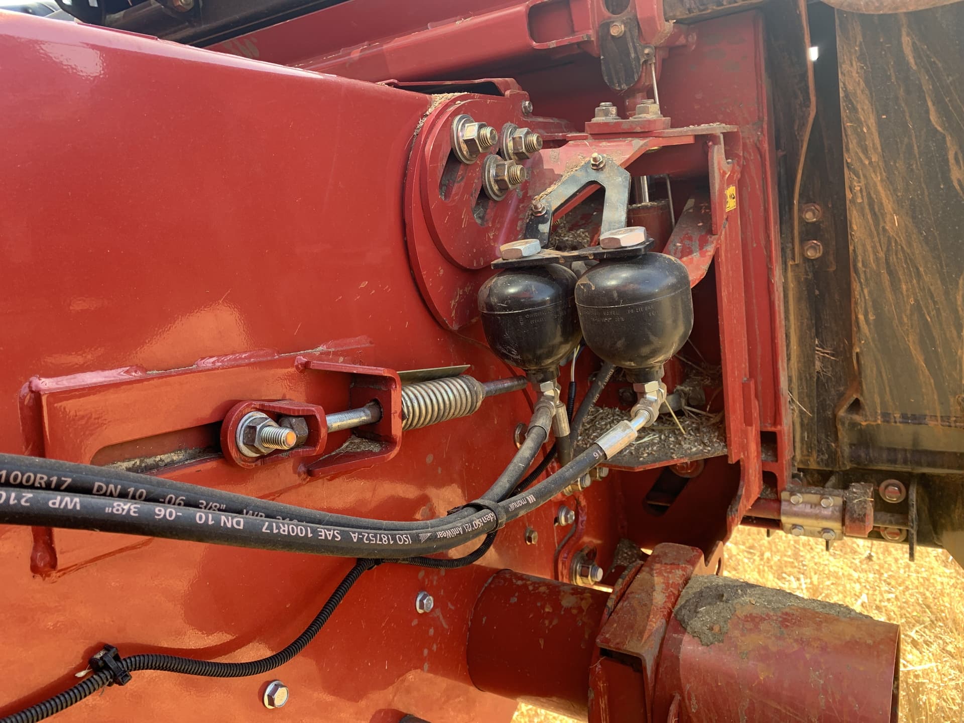 Tractor Zoom - 2016 Case IH 8240