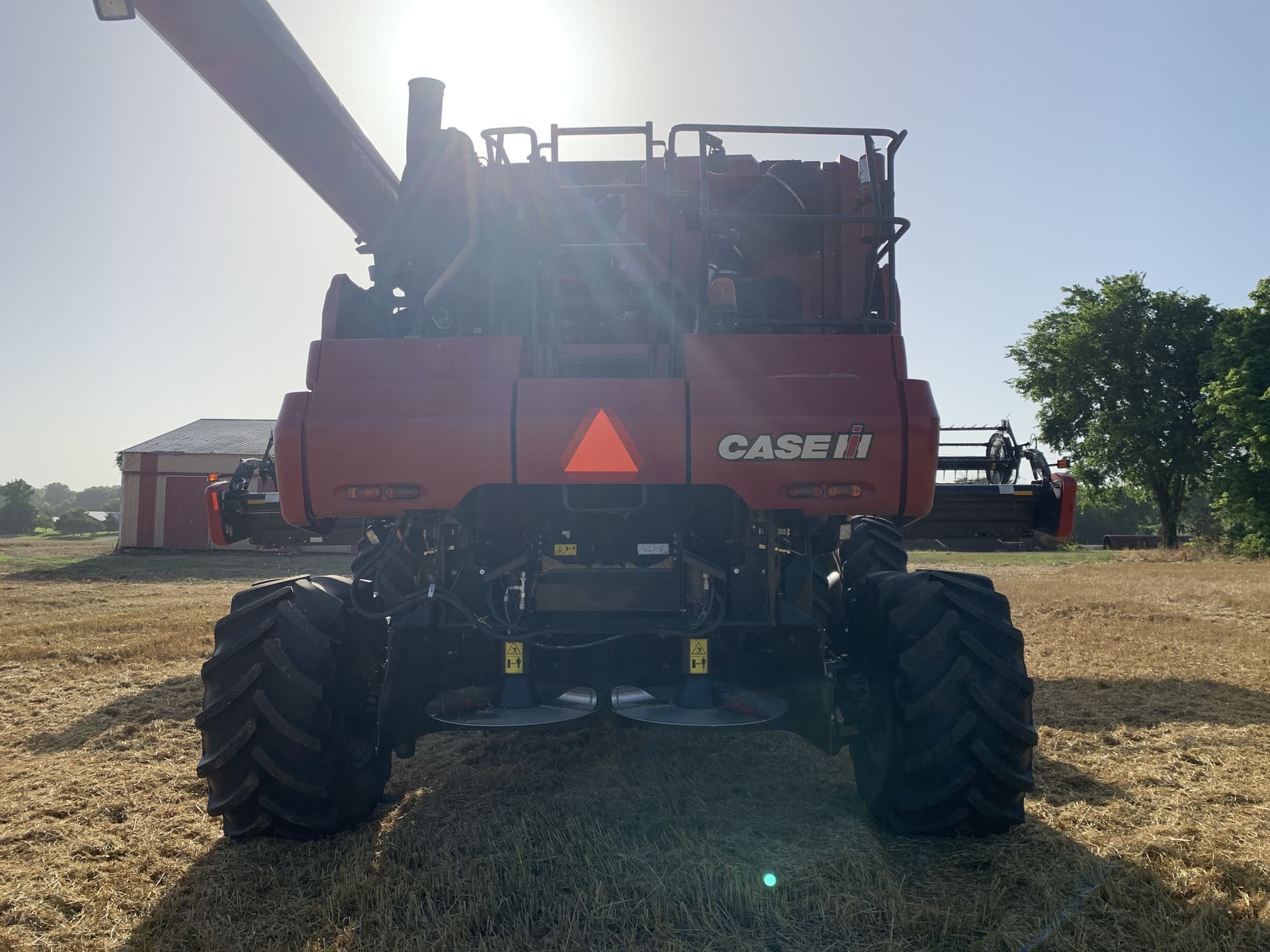 Tractor Zoom - 2016 Case IH 8240