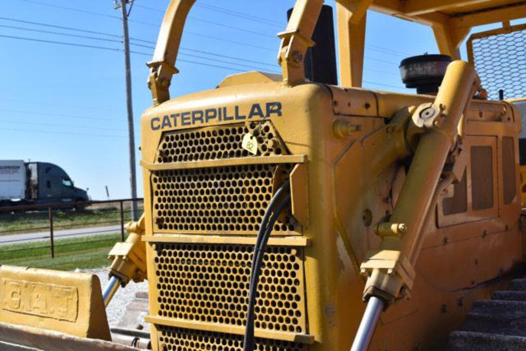 Tractor Zoom - 1967 Caterpillar D6C