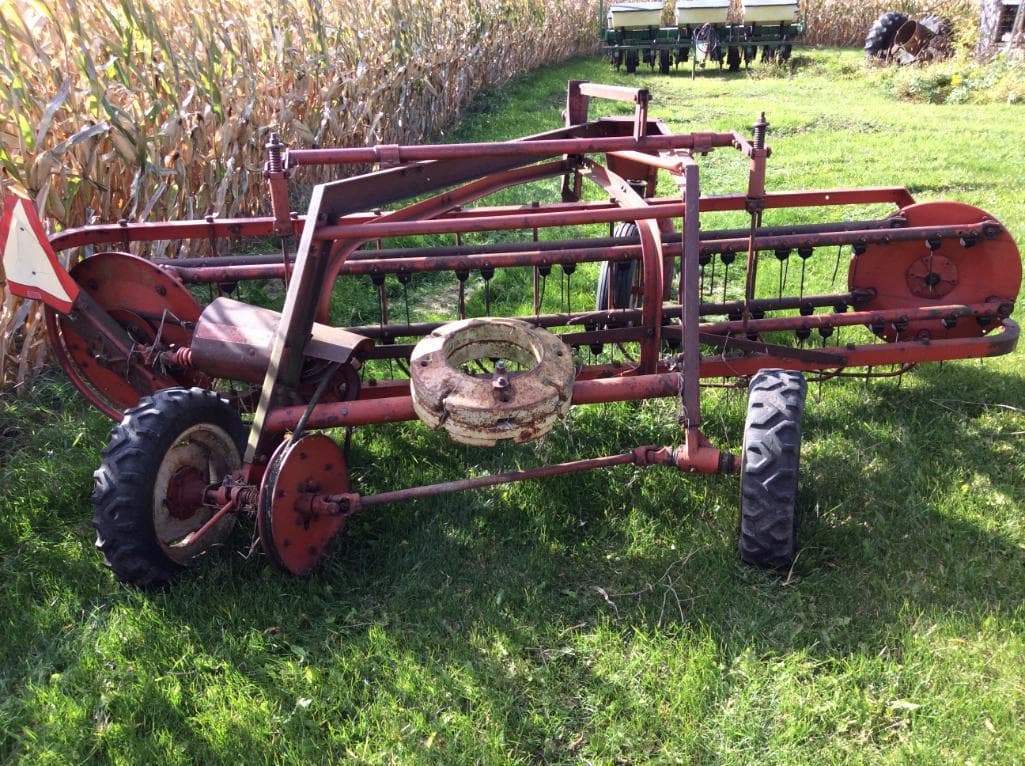 Tractor Zoom - New Idea 406