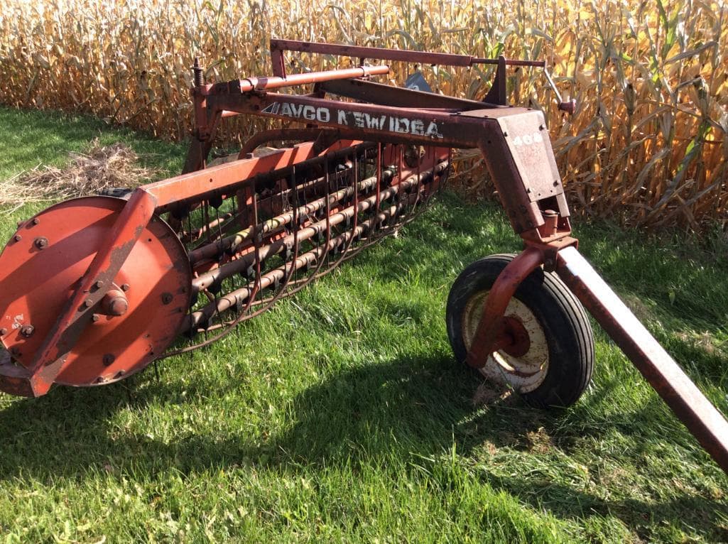 Tractor Zoom - New Idea 406