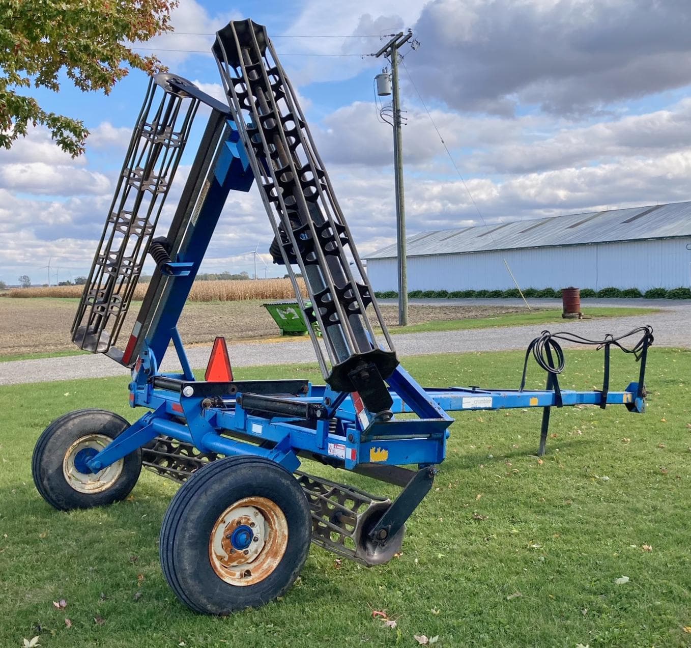 Tractor Zoom - DMI Crumbler