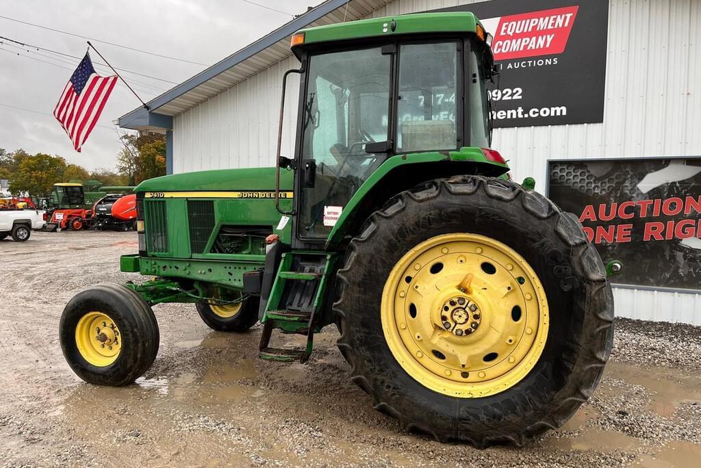 Tractor Zoom - John Deere 7410
