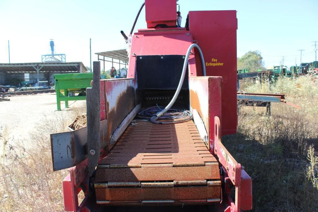 Tractor Zoom - 2007 Rotochopper SB24E