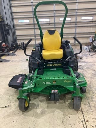 Tractor Zoom - 2021 John Deere Z915E