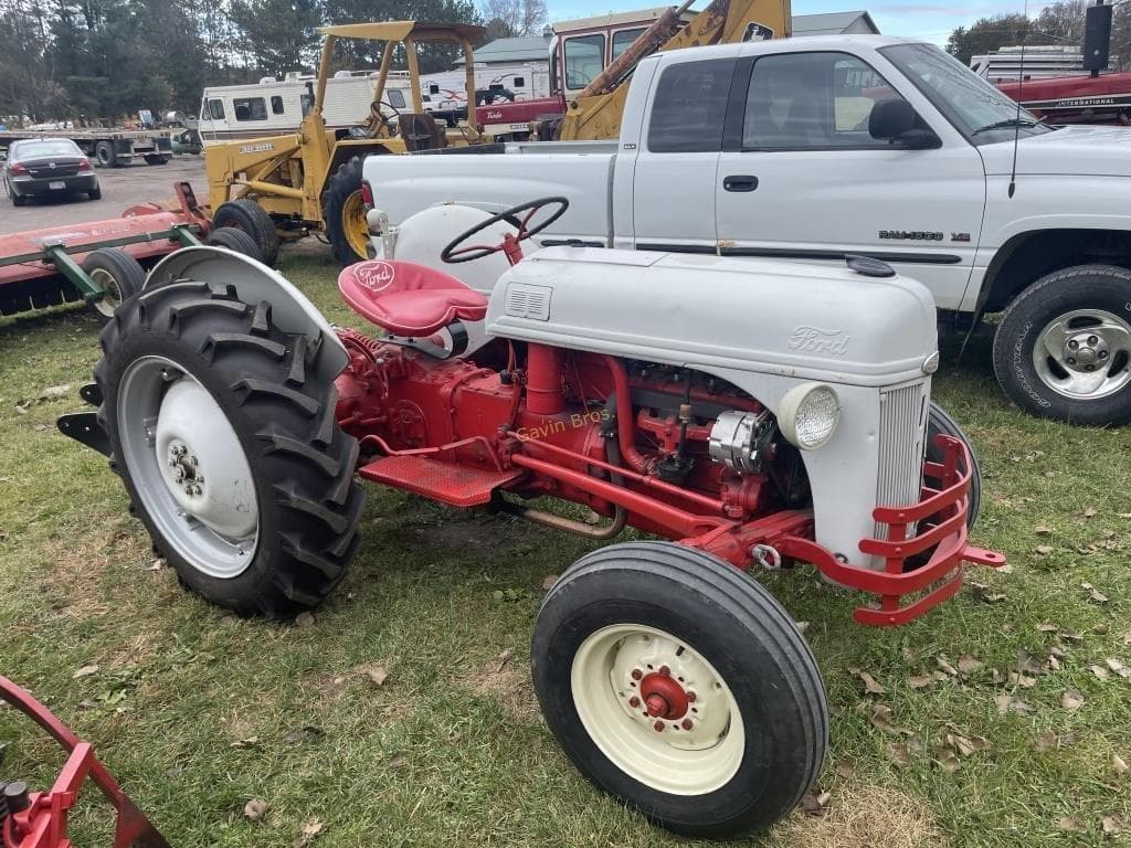 Tractor Zoom - 1949 Ford 8N