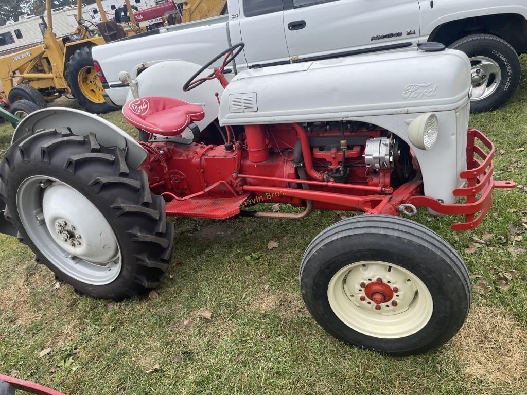 Tractor Zoom - 1949 Ford 8N