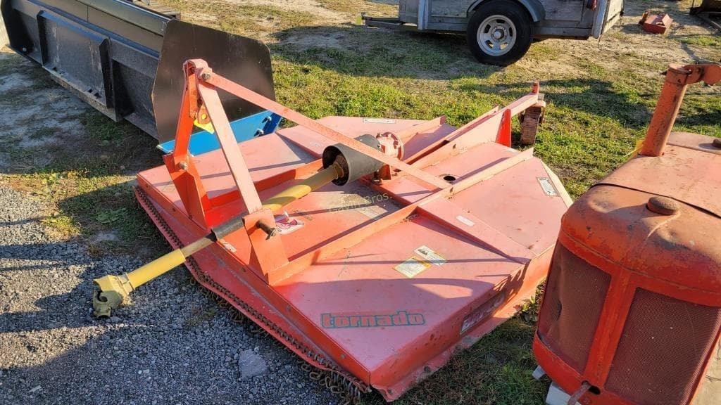 Tractor Zoom - BEFCO Tornado