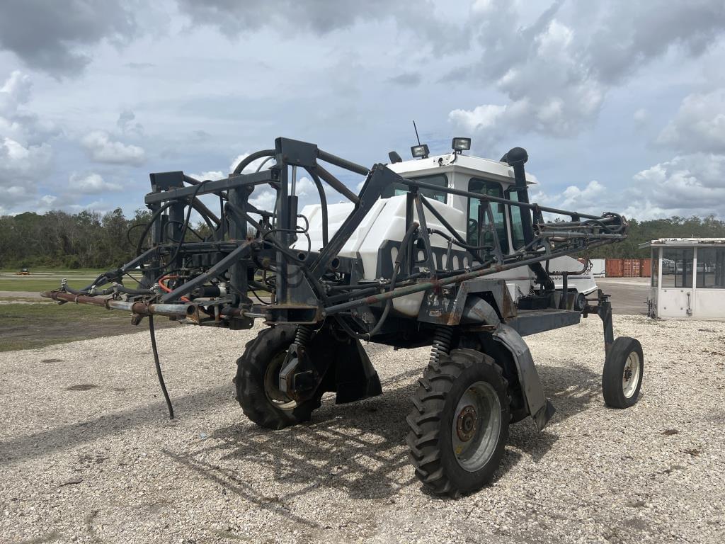 Tractor Zoom - Spra-Coupe 3430