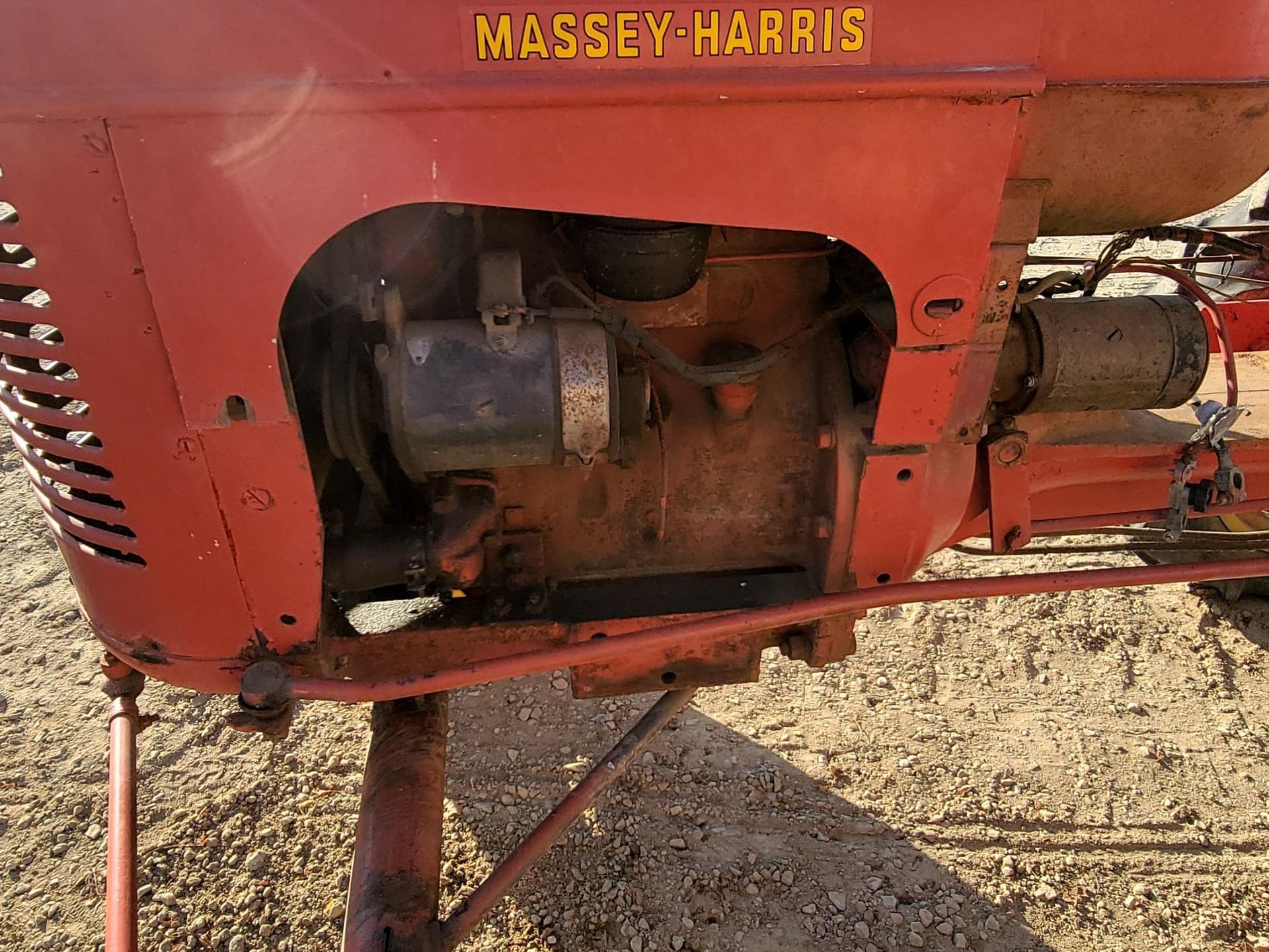 Tractor Zoom - 1948 Massey-Harris Pony