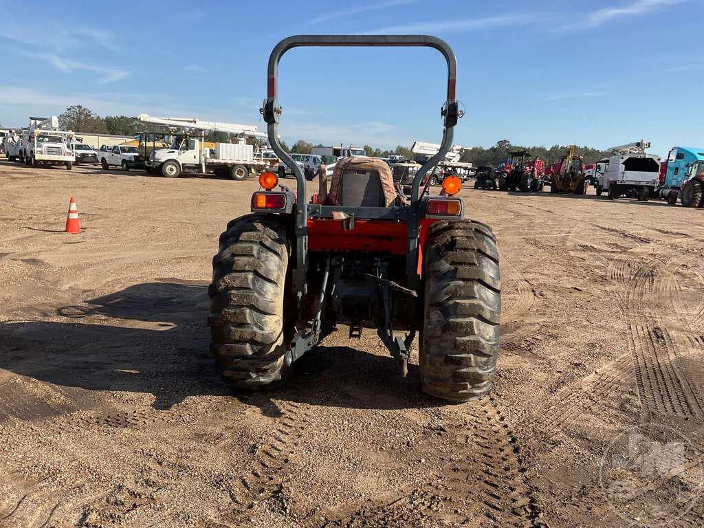 Tractor Zoom - Kubota L3830