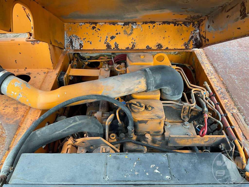 Tractor Zoom - Broderson IC-80-1E