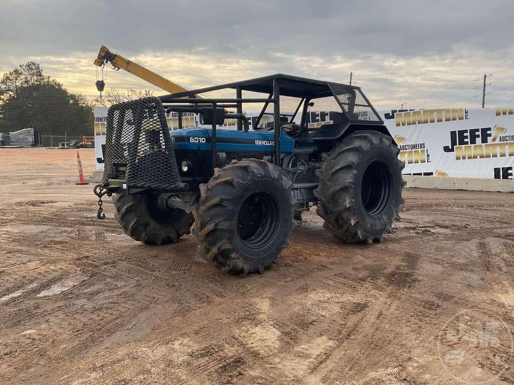 Tractor Zoom - Ford 8010