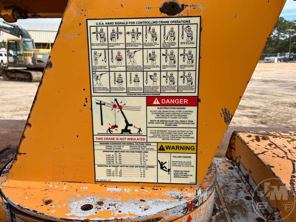 Tractor Zoom - Broderson IC-80-1F