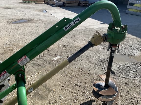 Tractor Zoom - 2018 Frontier PHD300