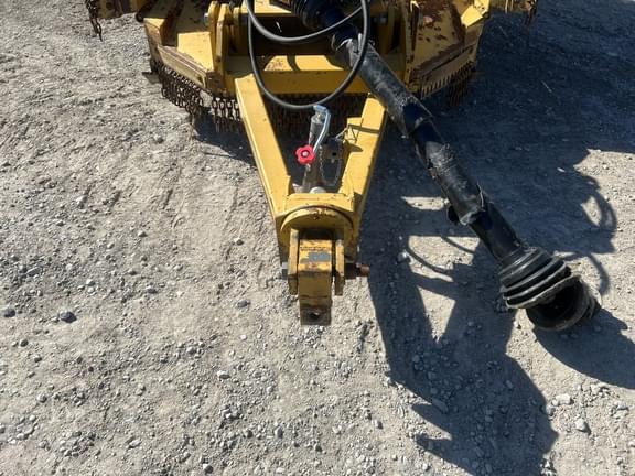 Tractor Zoom - Bush-Whacker ST180 Elite