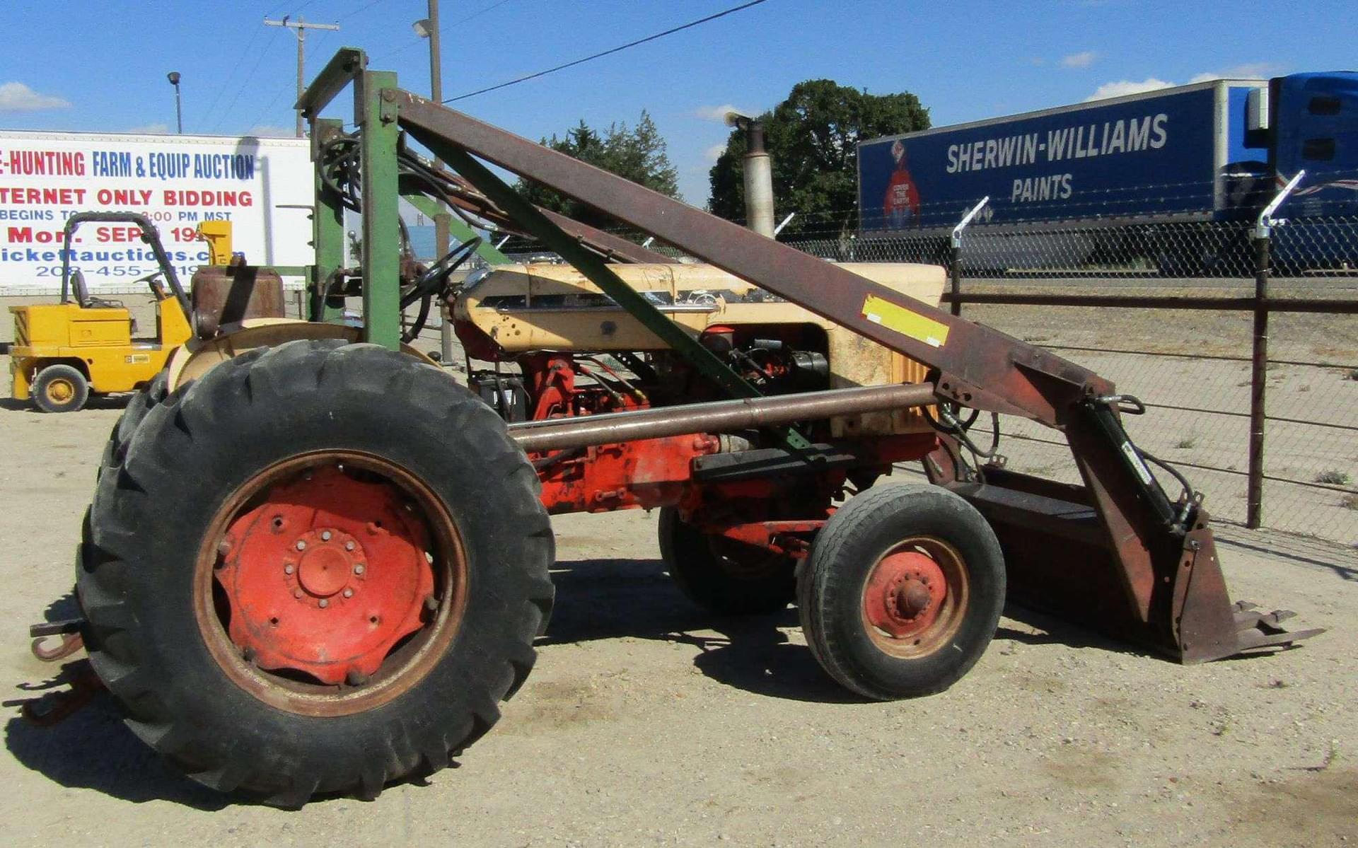 Tractor Zoom - J.I. Case 630