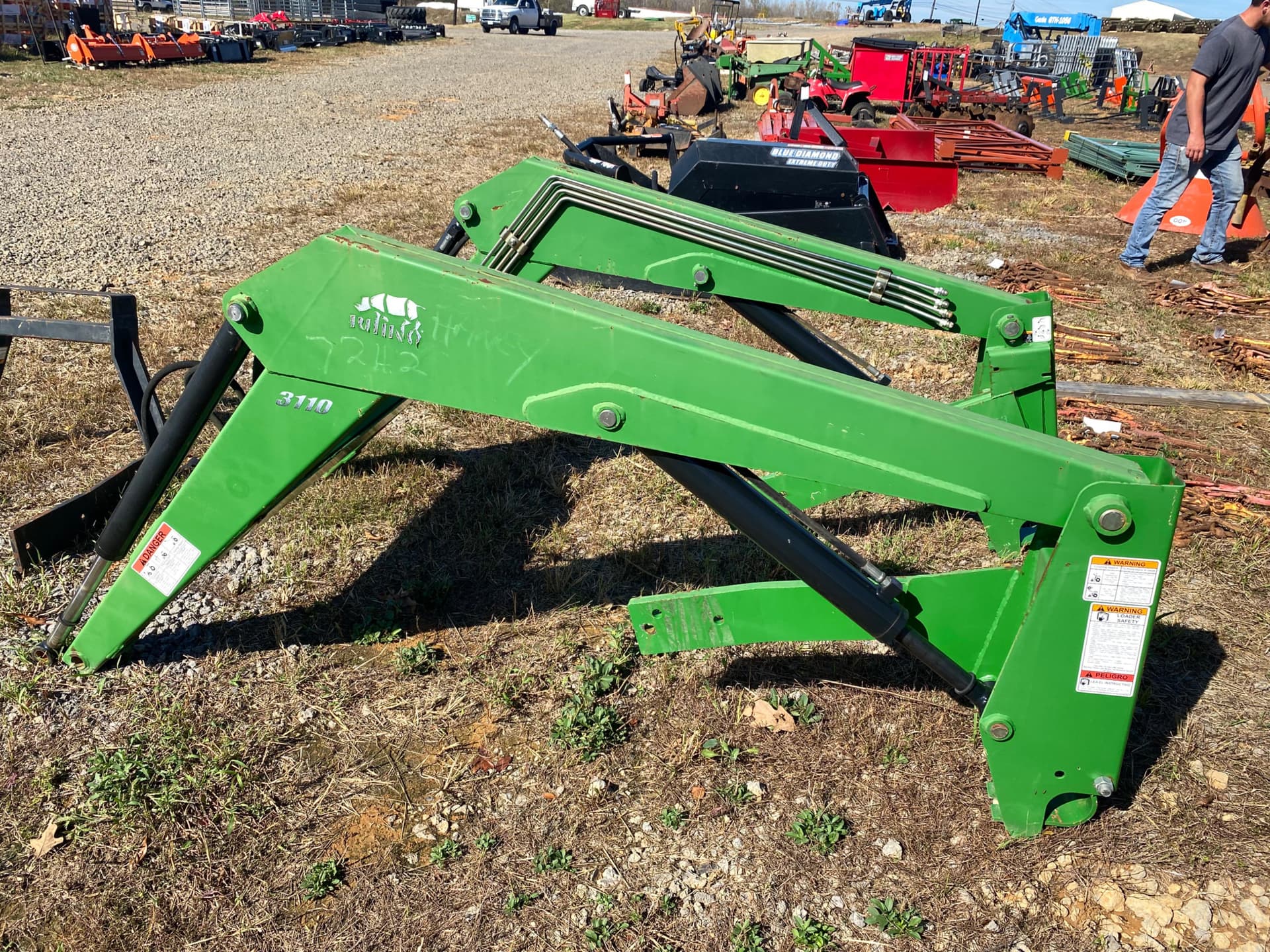 Tractor Zoom - Rhino 3110