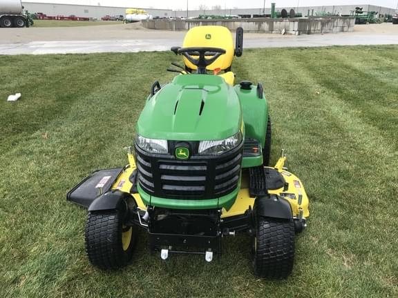 Tractor Zoom - 2021 John Deere X730