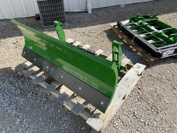 Tractor Zoom - 2021 Frontier AF11E