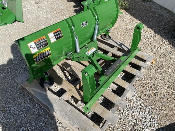 Tractor Zoom - 2021 Frontier AF11E