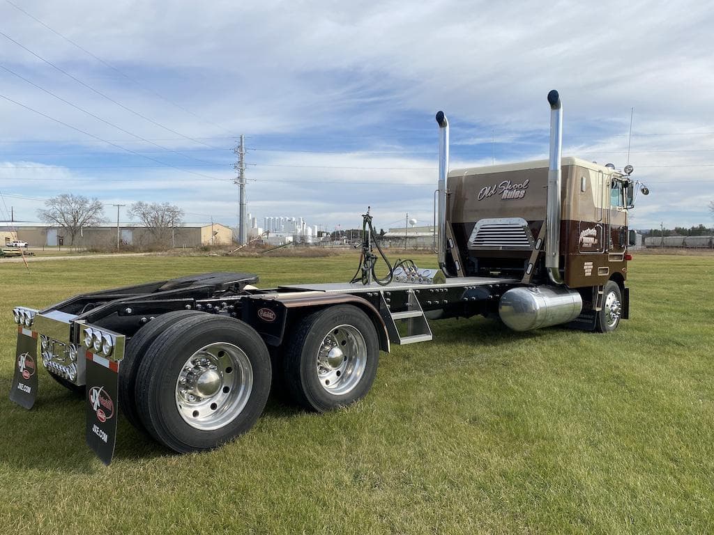 Tractor Zoom - Peterbilt 362