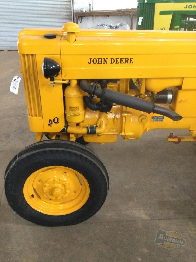 Tractor Zoom - John Deere 40