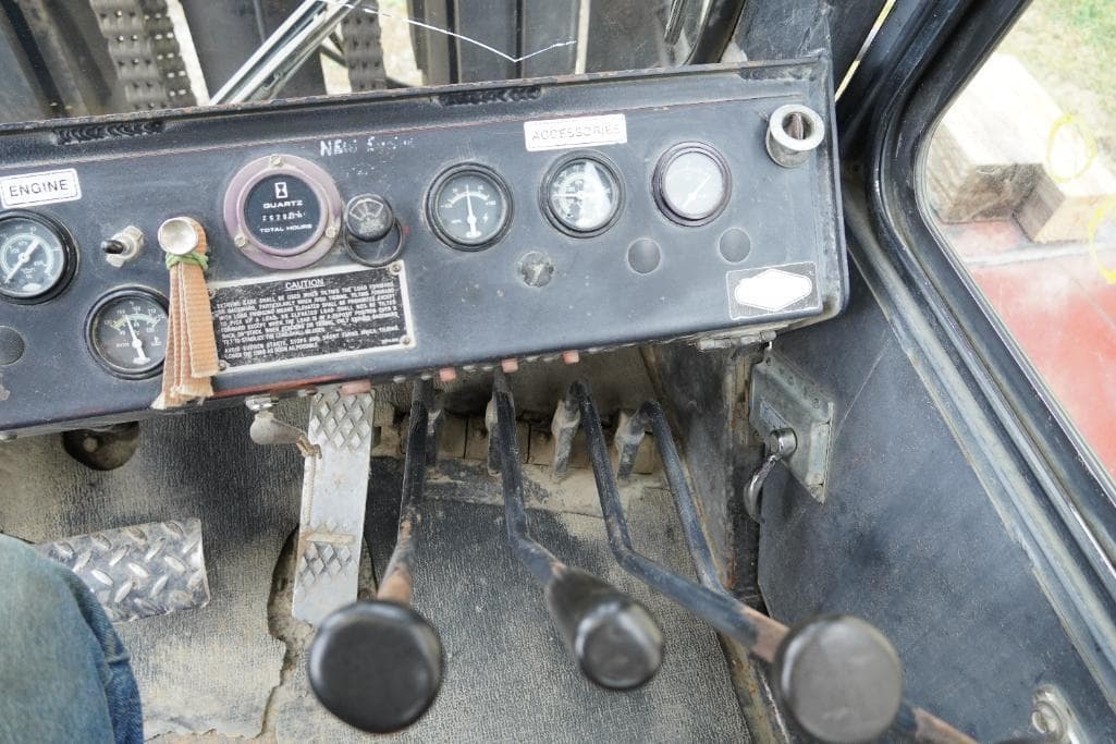 Tractor Zoom - Taylor TE-330M