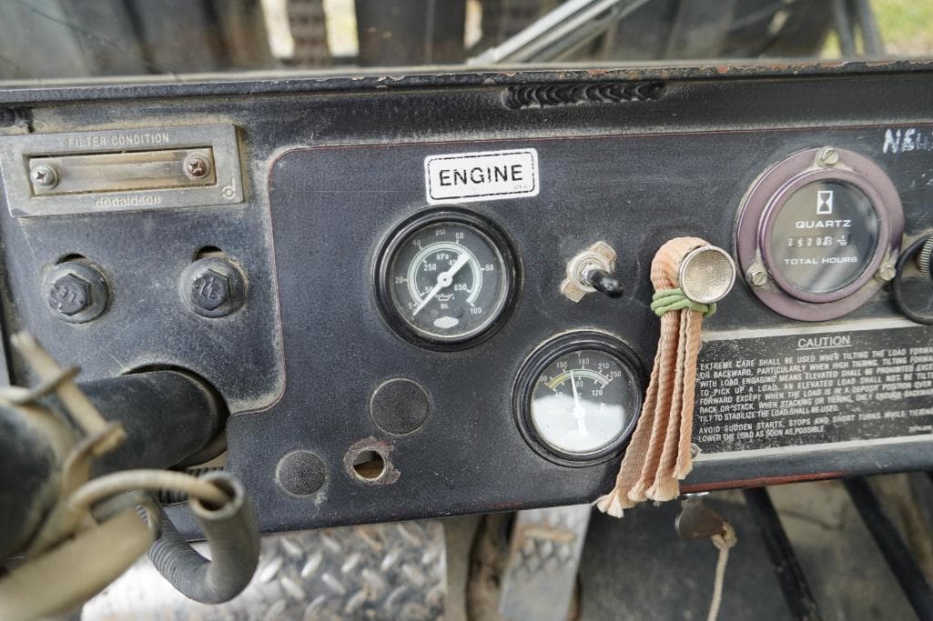 Tractor Zoom - Taylor TE-330M