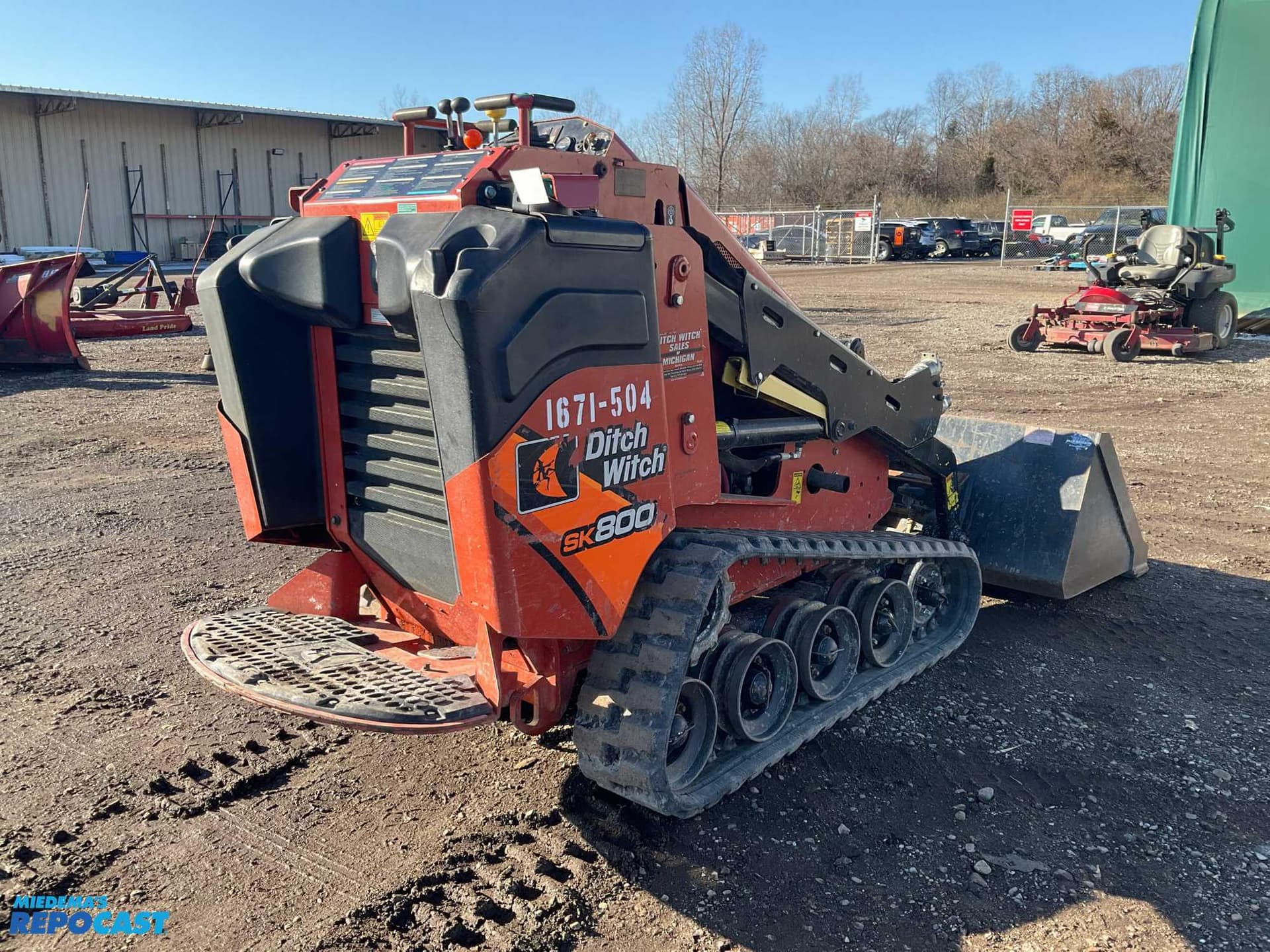 Tractor Zoom - 2019 Ditch Witch SK800