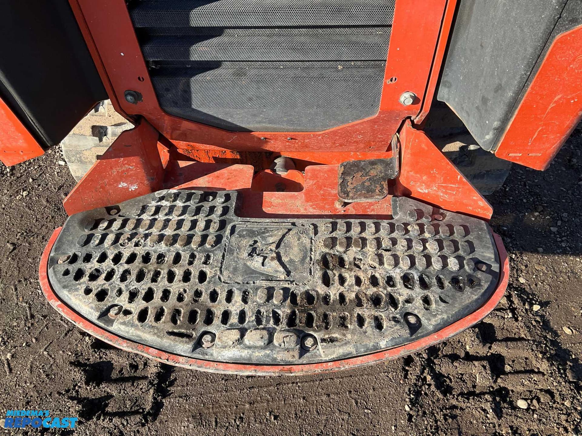 Tractor Zoom - 2019 Ditch Witch SK800