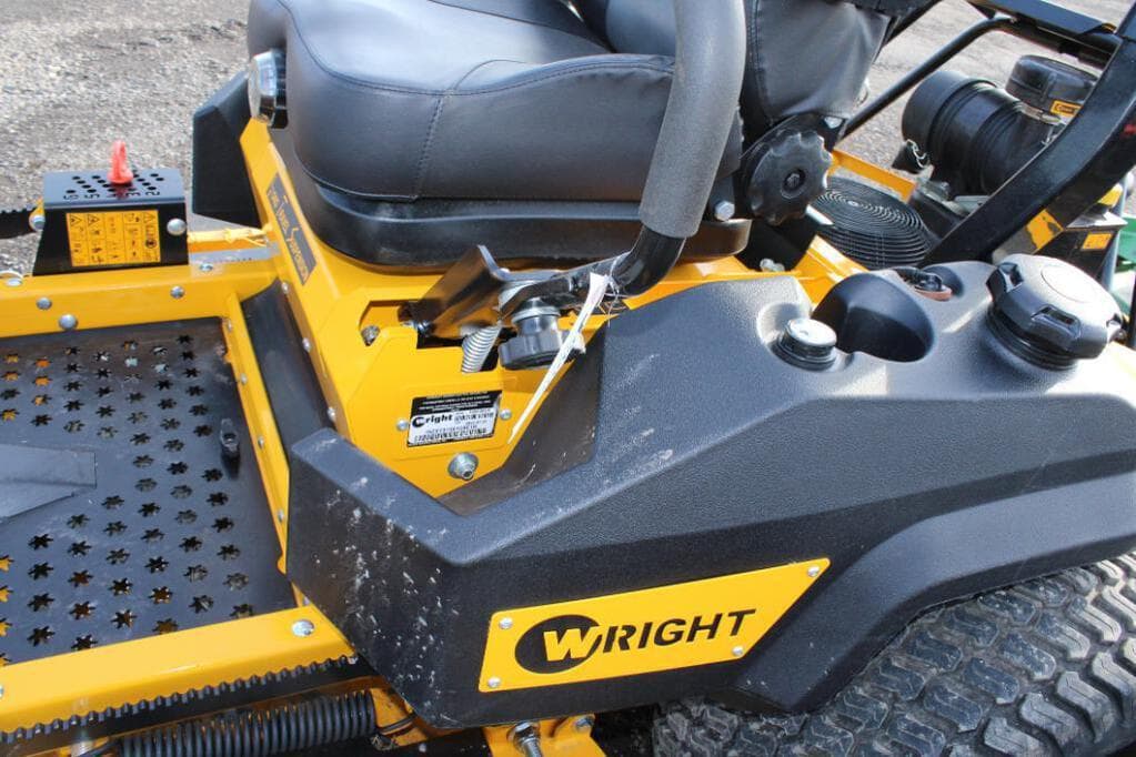 Tractor Zoom - 2022 Wright ZXT