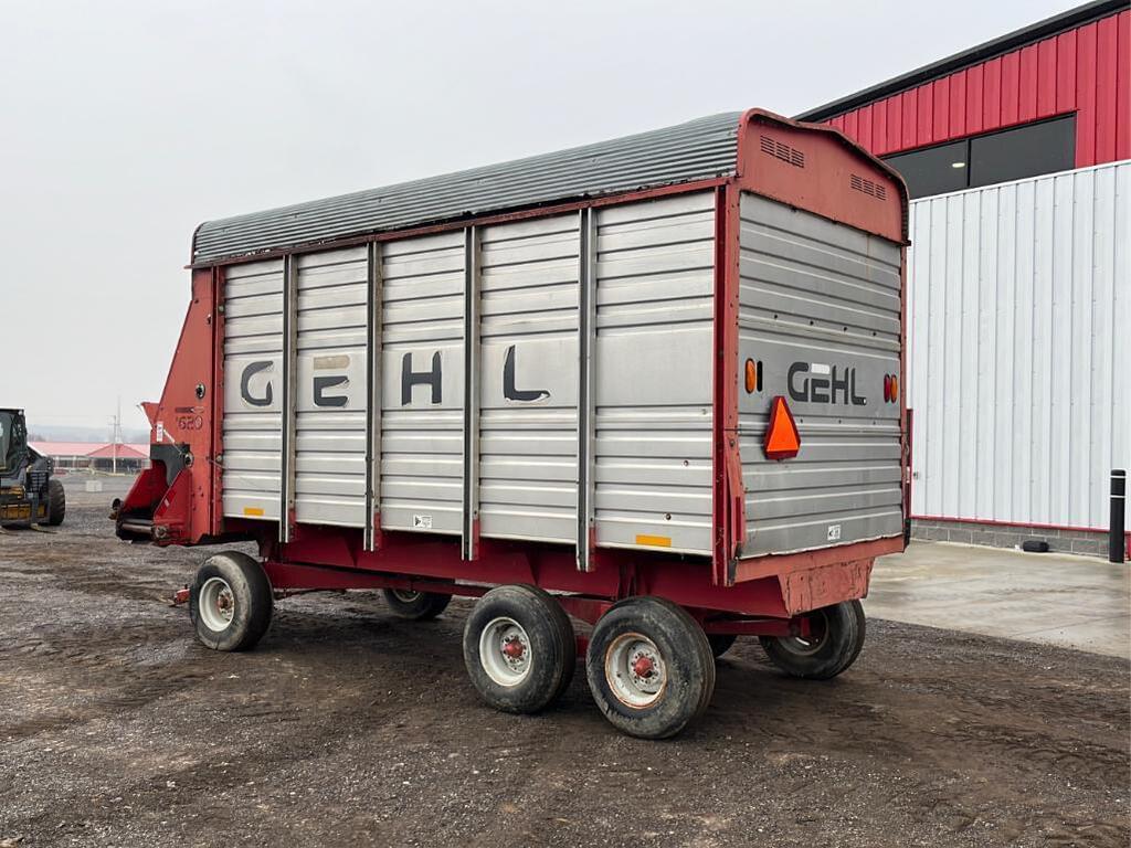 Tractor Zoom - Gehl 1620