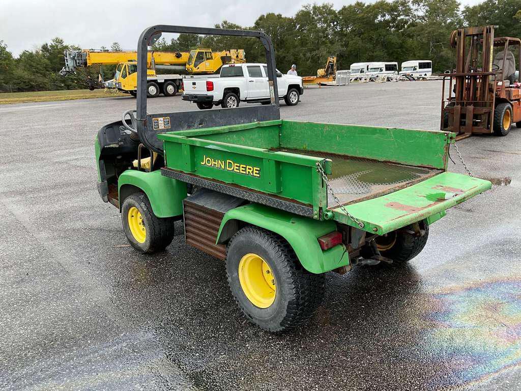 Tractor Zoom - John Deere Pro Gator 2020A