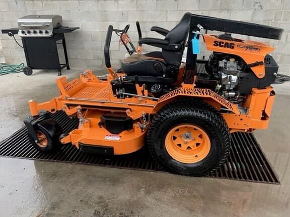 Tractor Zoom - 2022 Scag Turf Tiger II