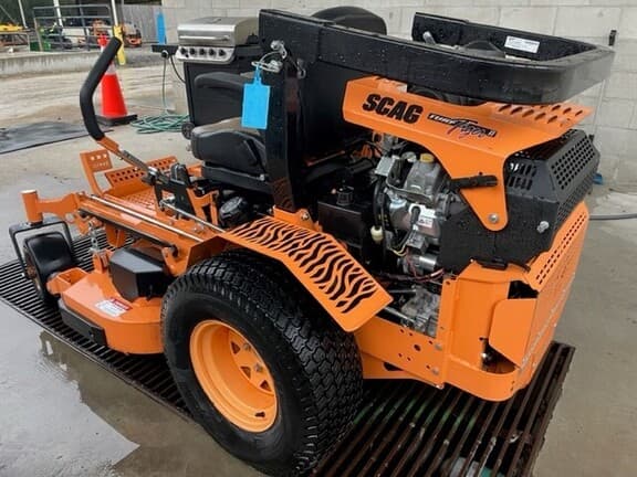 Tractor Zoom - 2022 Scag Turf Tiger II