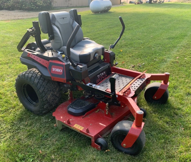 Tractor Zoom - Toro Titan
