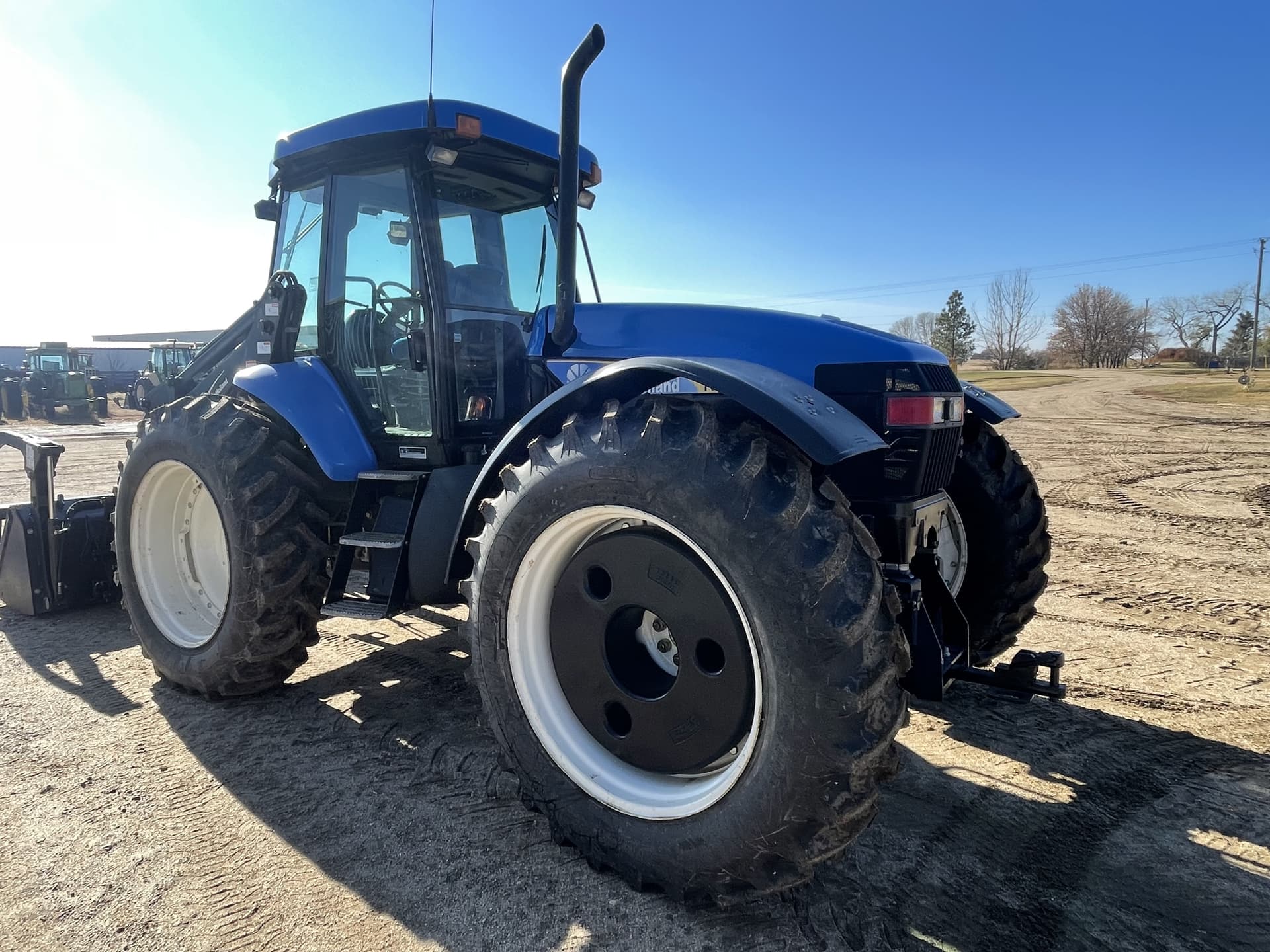 Tractor Zoom - 2014 New Holland TV6070