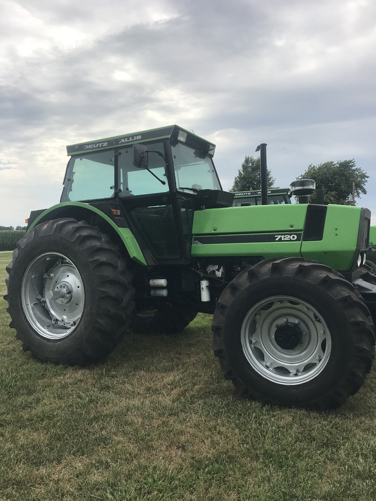 Tractor Zoom - Deutz-Allis 7120