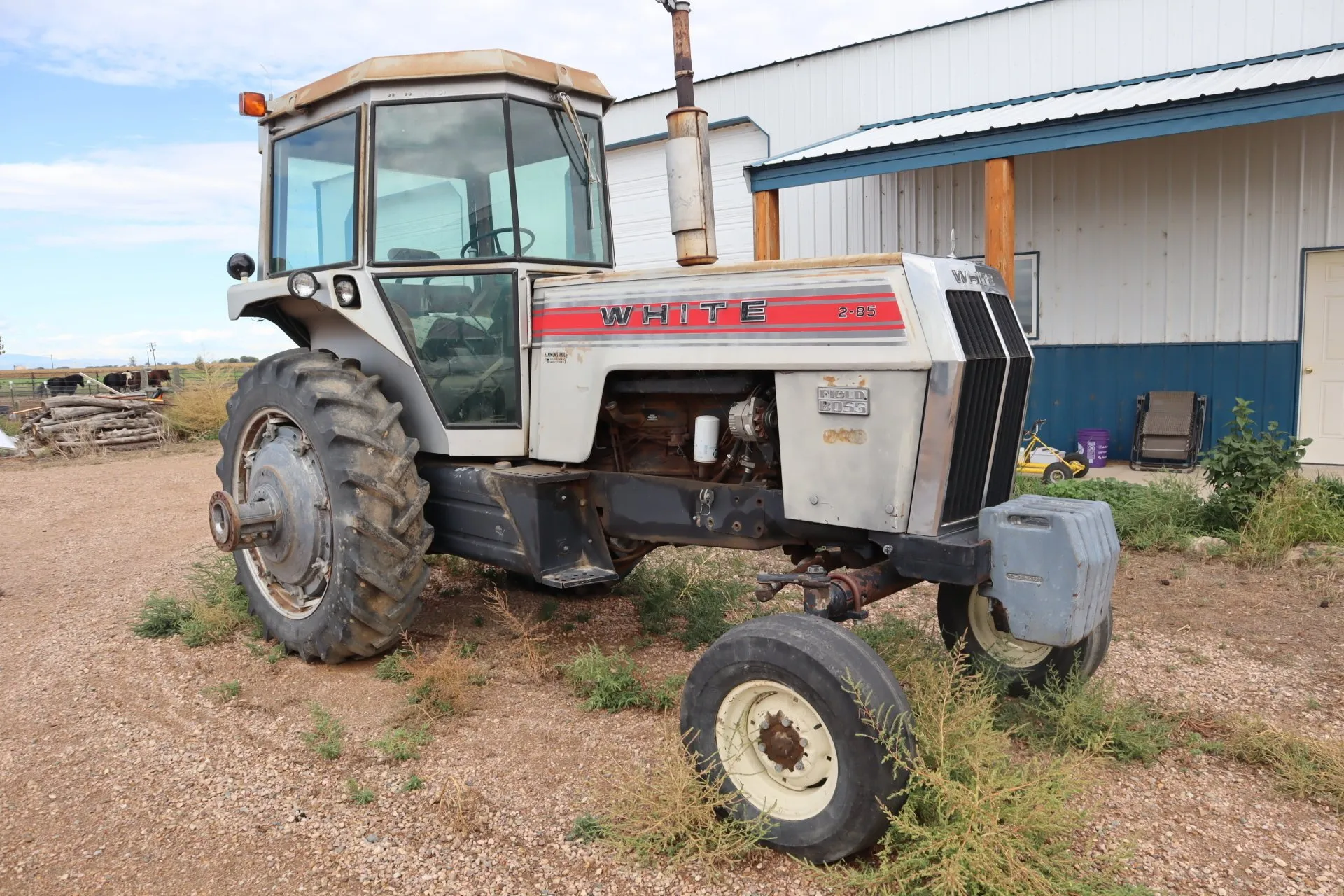 Tractor Zoom - 1974 White 2-85