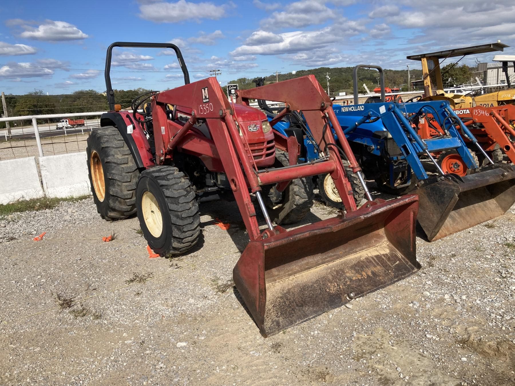 Tractor Zoom - Mahindra 4110