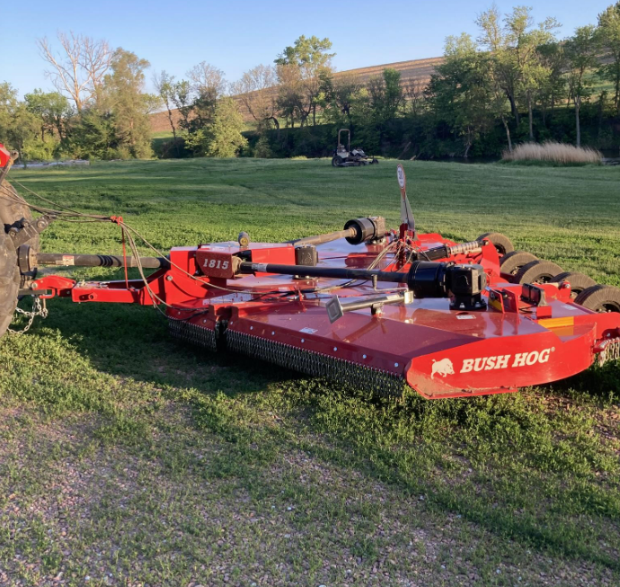 Tractor Zoom - Bush Hog 1815