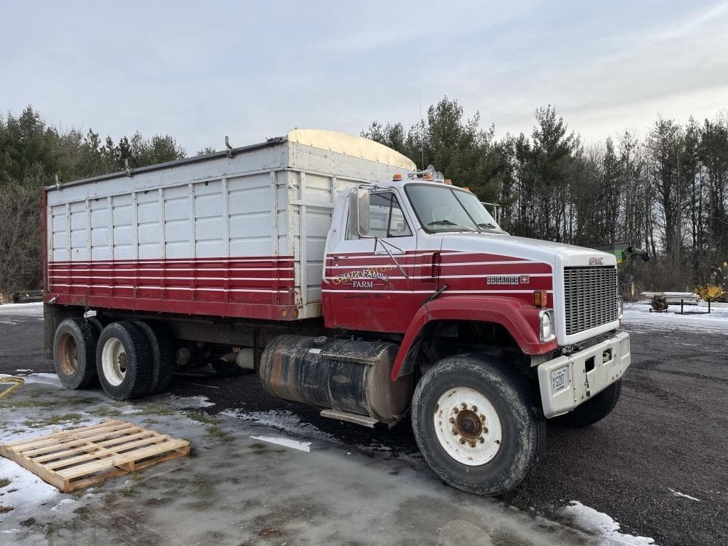 Tractor Zoom - 1984 GMC Brigadier