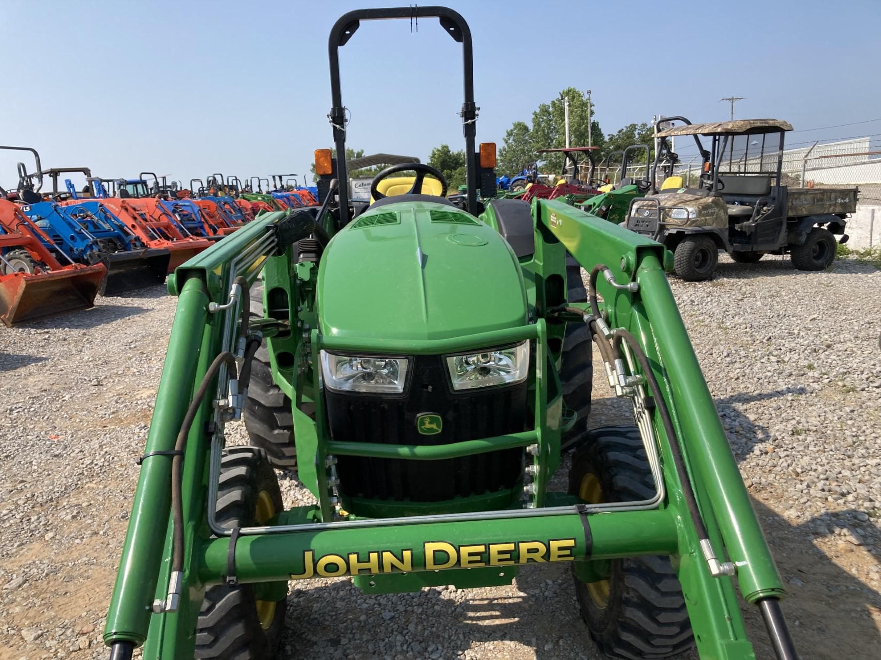 Tractor Zoom - John Deere 4052M