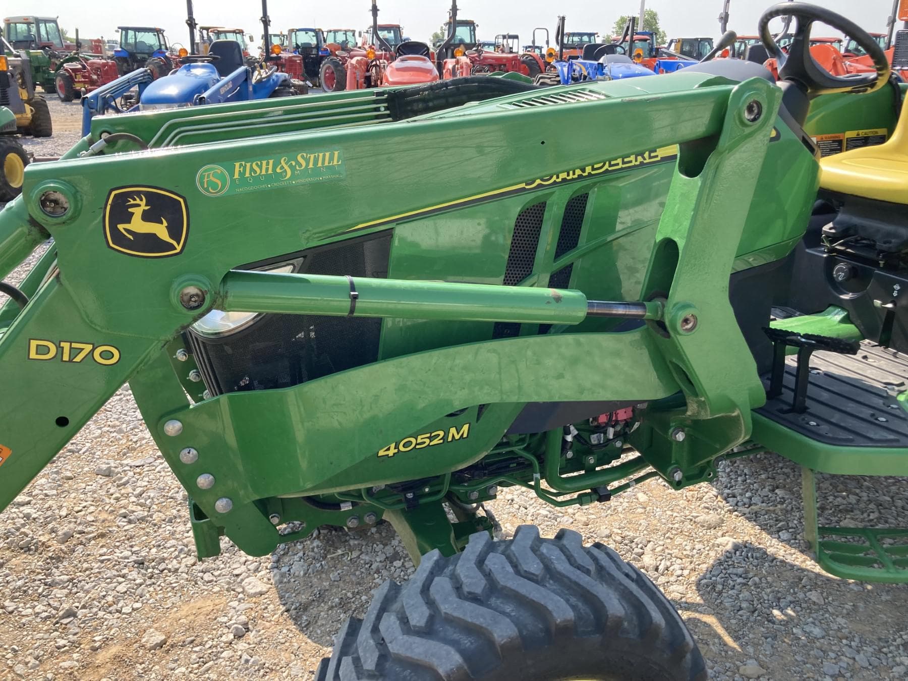 Tractor Zoom - John Deere 4052M