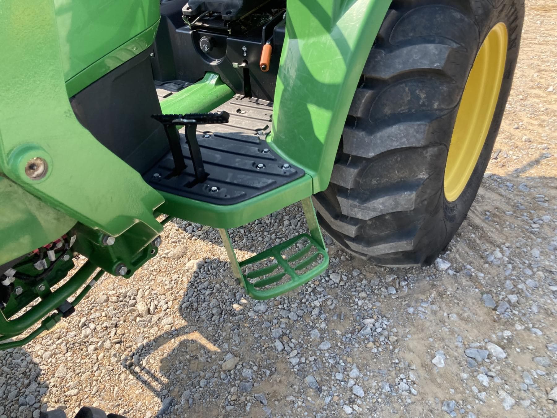 Tractor Zoom - John Deere 4052M